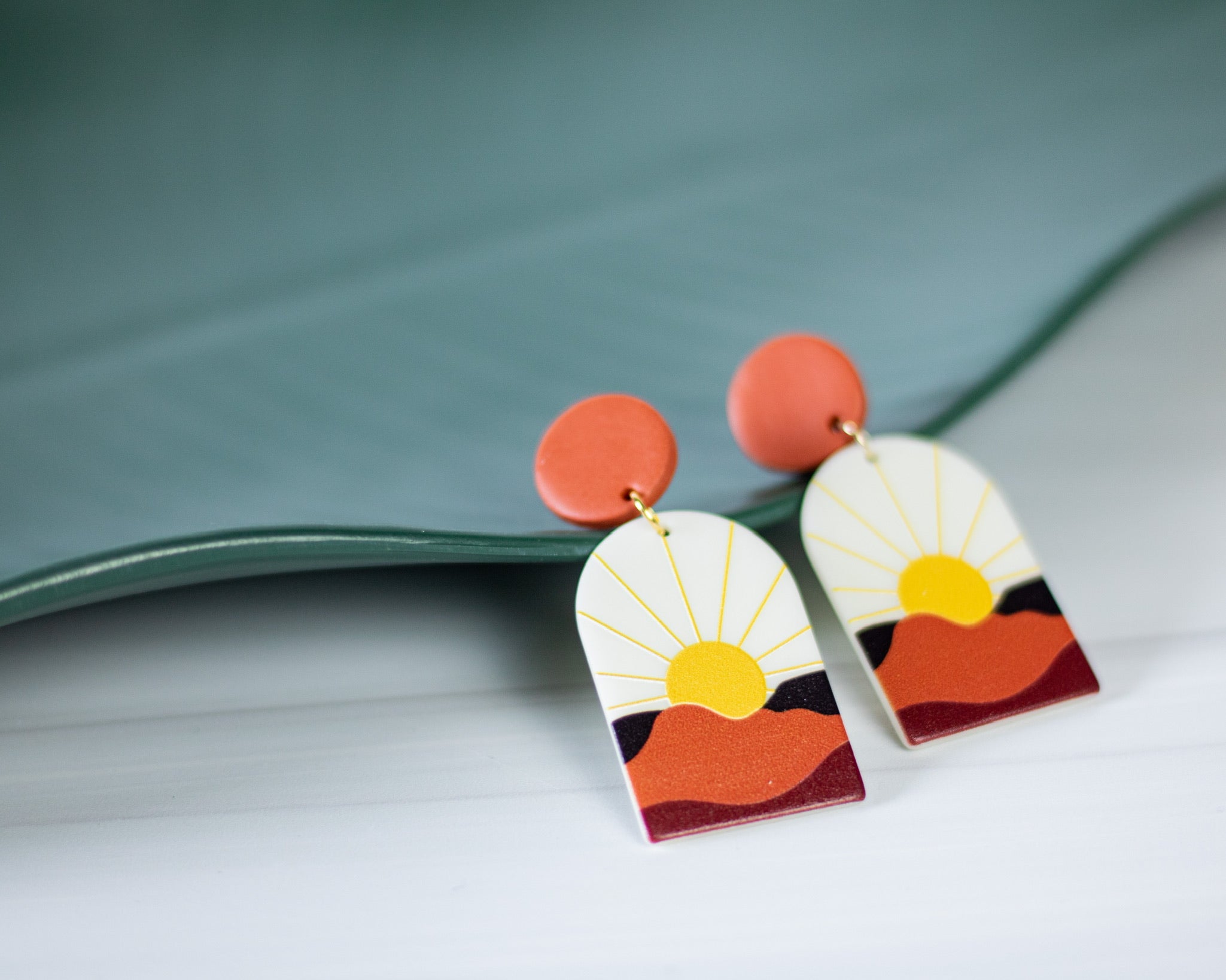WS Acrylic Sunshine Dangles – EJ Clay Co